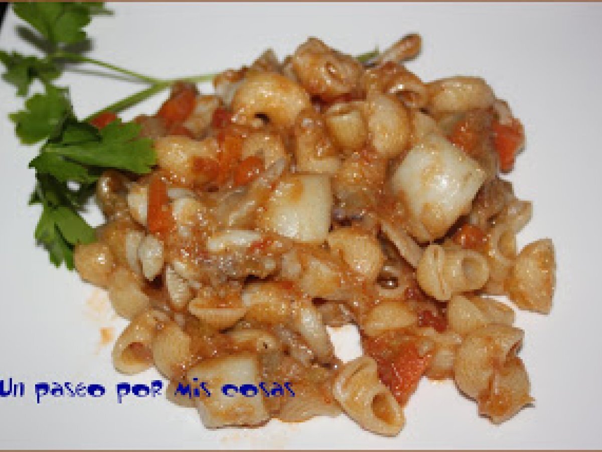 Receta de pasta con sepia y verduras