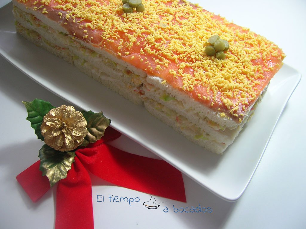 Receta fácil de pastel frío con salmón ahumado delicioso