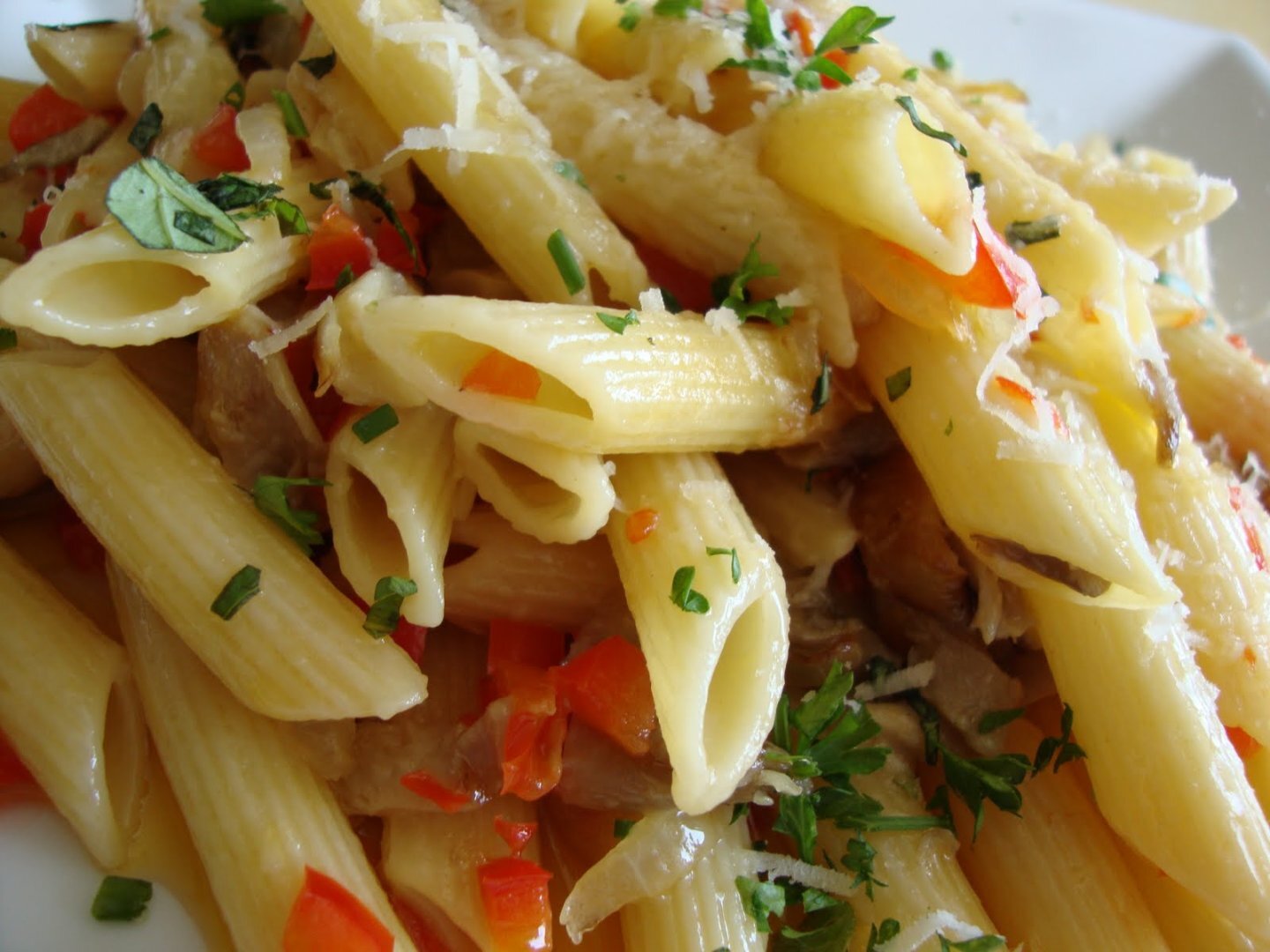 Penne rigate con setas y parmesano reggiano - Receta Petitchef