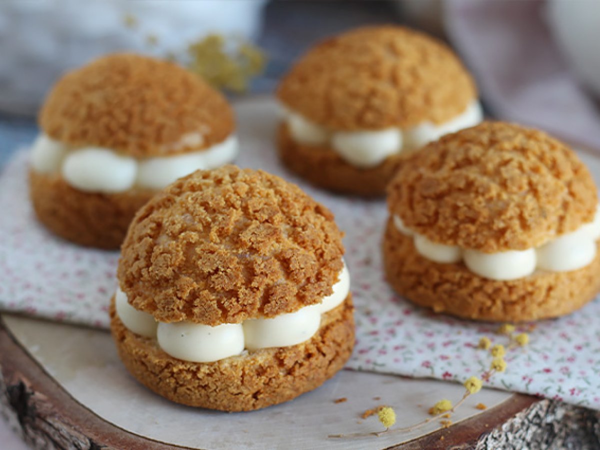 Receta de petit choux con craquelin y crema de vainilla