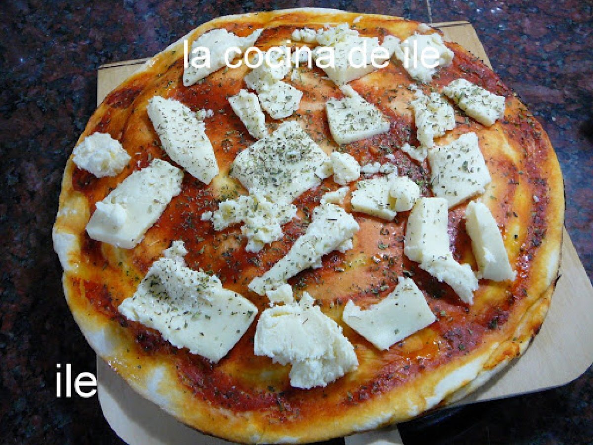 Receta de pizza rellena fácil y deliciosa