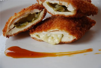 Pollo super crujiente con guindilla y cheddar - Receta Petitchef