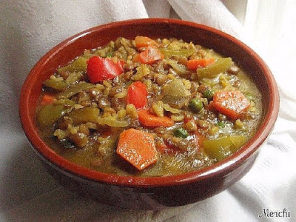 Receta de potaje de lentejas con arroz y verduras
