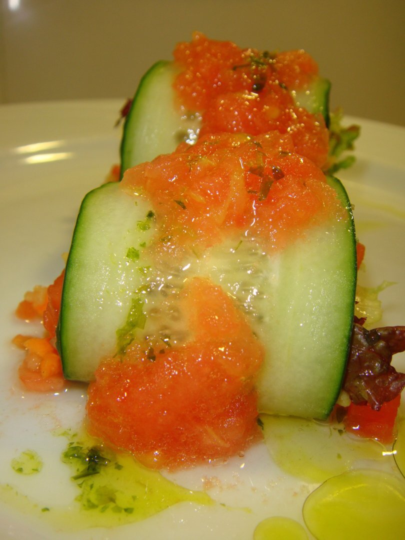 Rollitos de sushi, pepino y verduras - Receta Petitchef