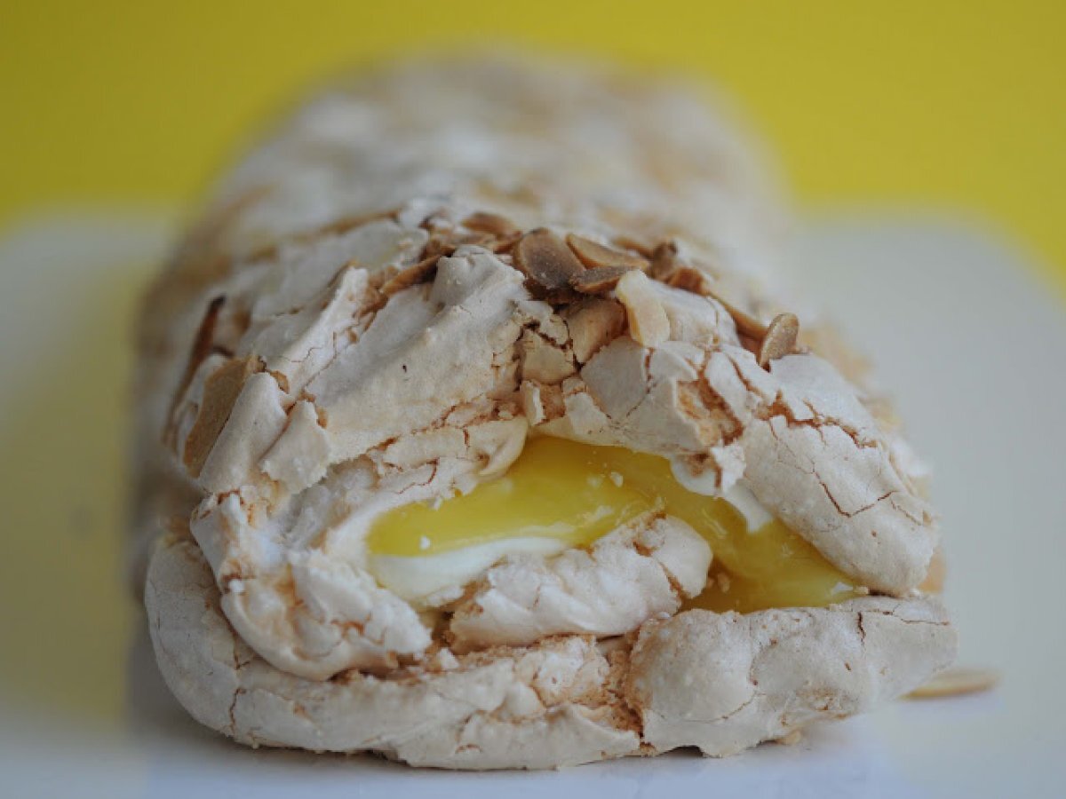 Receta de rollo de merengue francés y limón