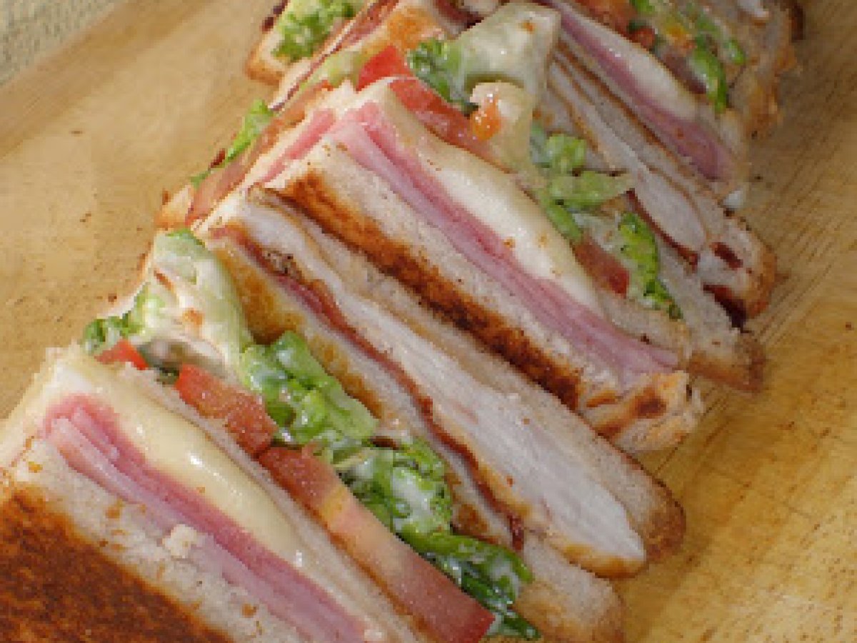 Receta del sándwich club del vips