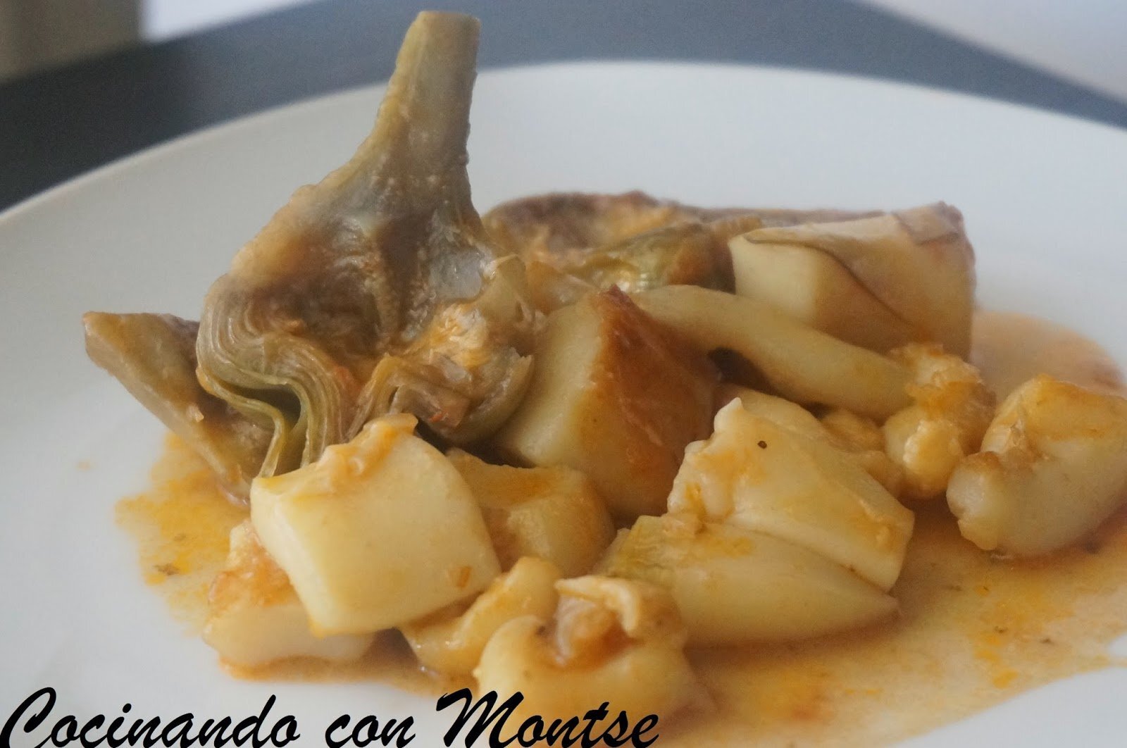 Receta de sepia con alcachofas fácil y deliciosa