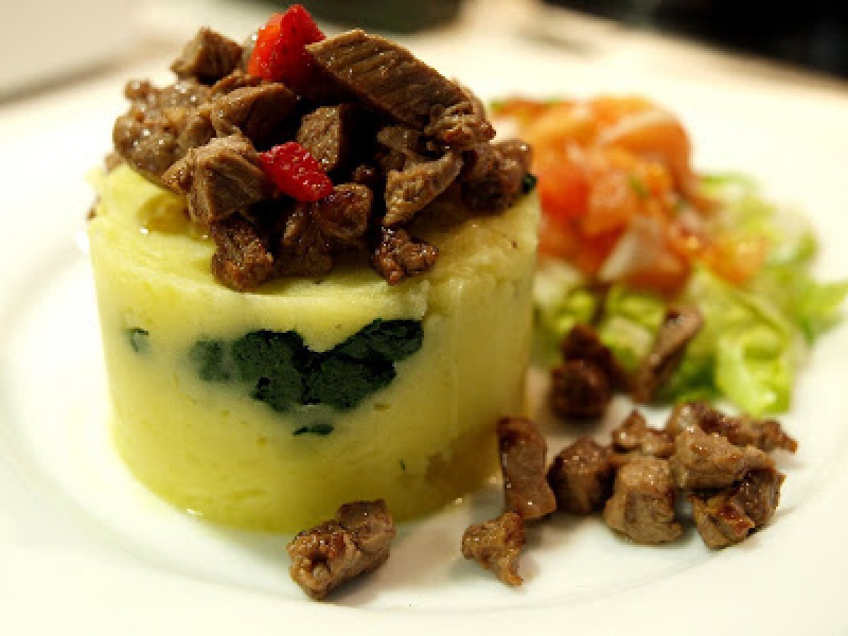 Receta de solomillo de ternera con puré y verduras