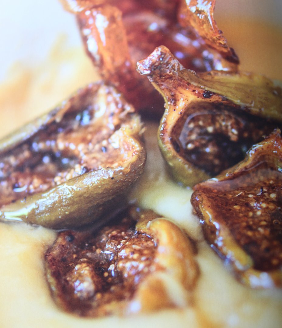 Receta de sopa fría de mango con higos confitados