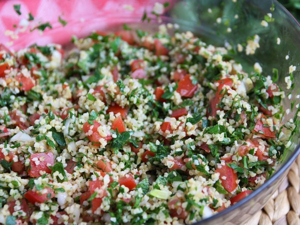 Receta de tabulé, ensalada libanesa aromática y fresca