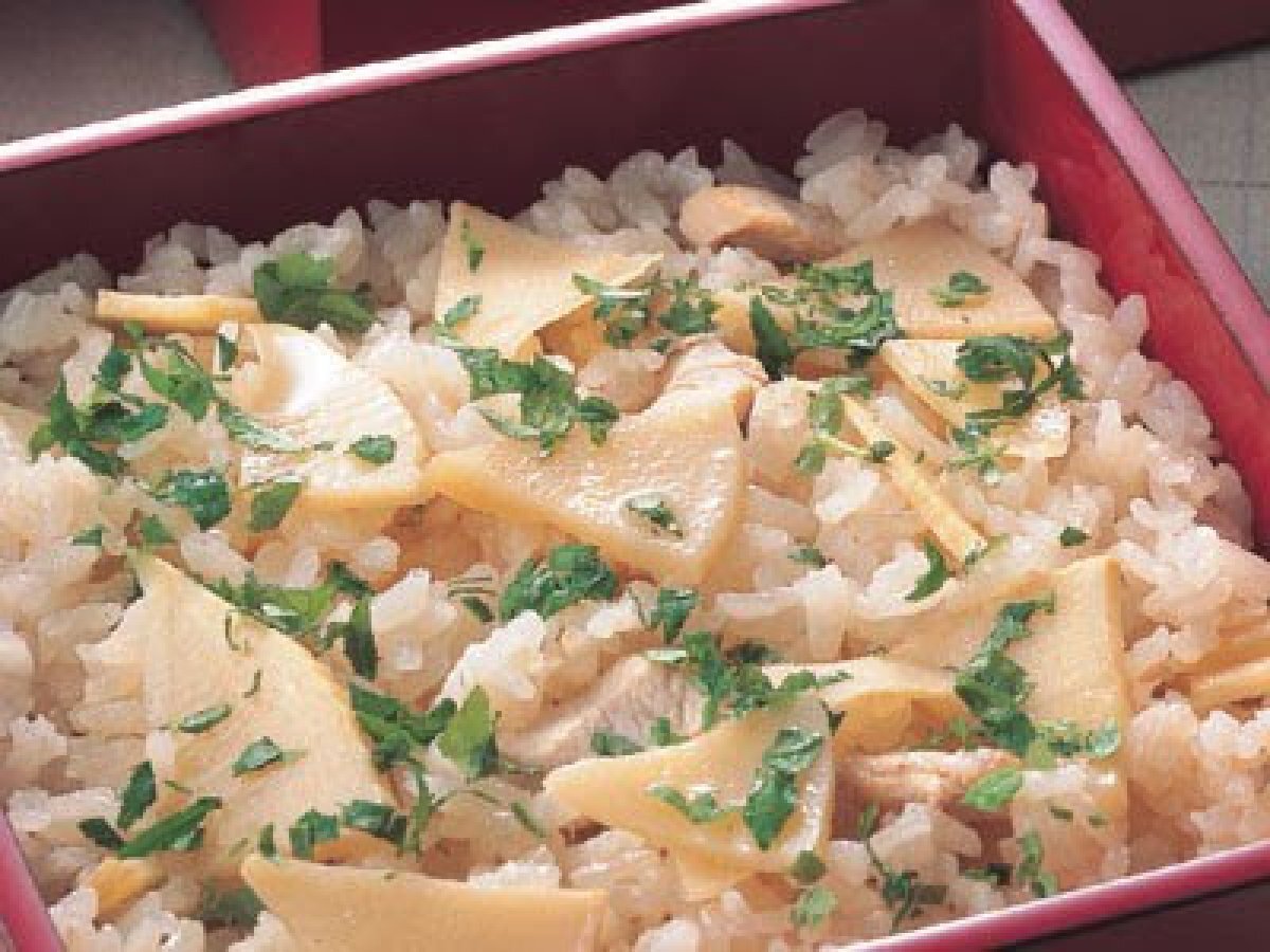 Receta de takenoko gohan - arroz con brotes de bambú