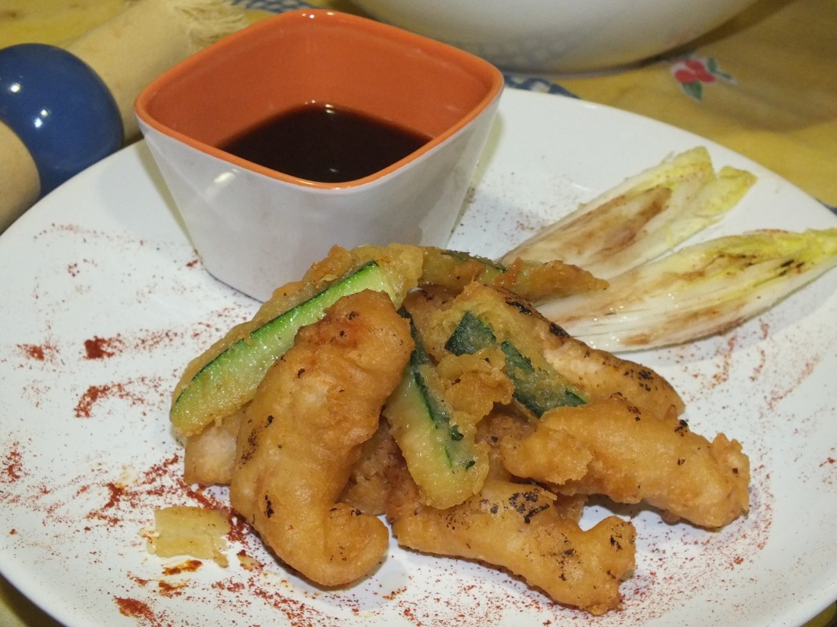 Tempura de pollo, calabacín y teriyaki - Receta Petitchef