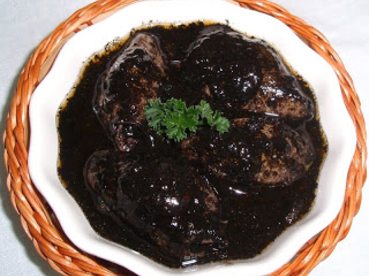 Txipirones en su tinta - Receta Petitchef
